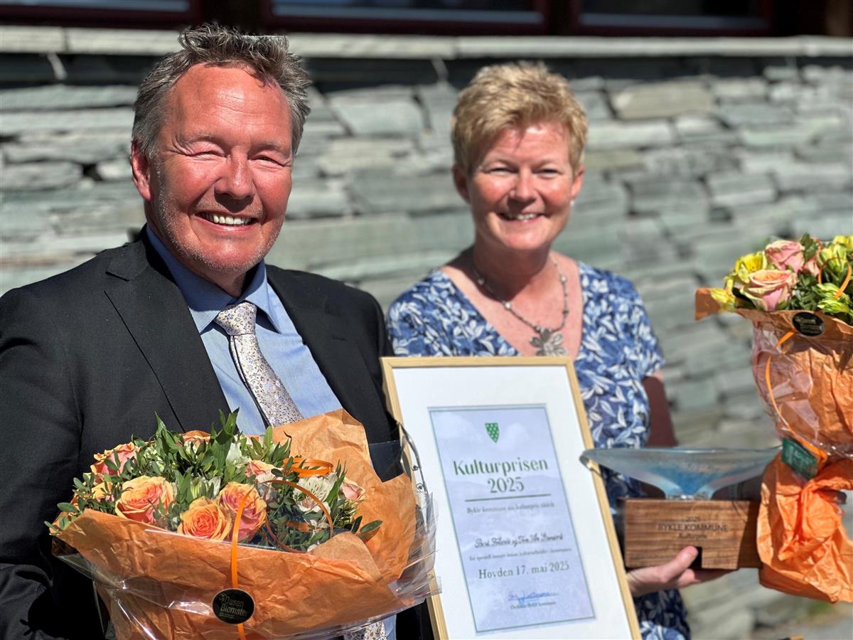 Revykonge- og dronning fekk Bykle kommune sin kulturpris 17. mai! - Bykle kommune